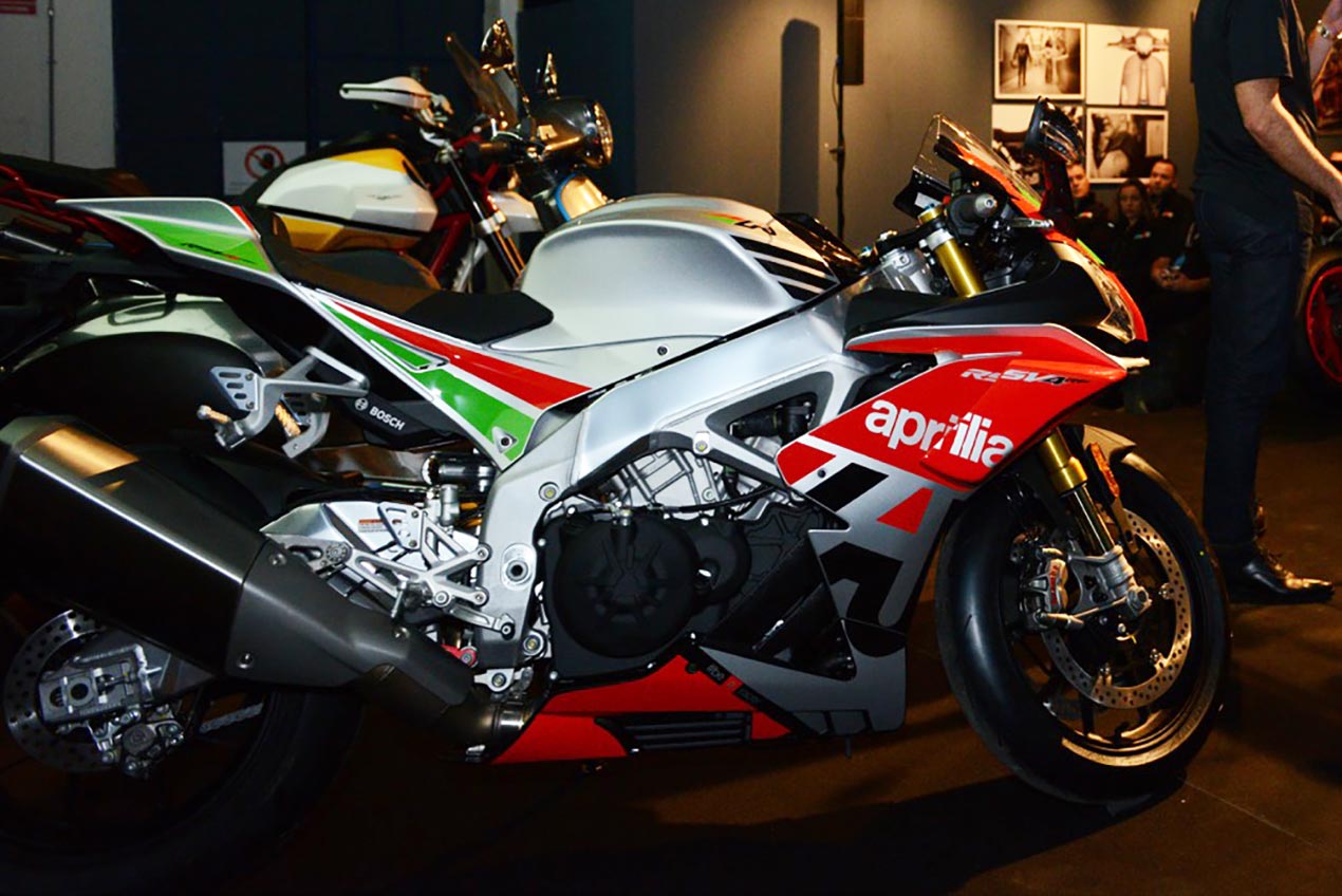 New Aprilia RSV4 RF LE to Debut with Wings - Asphalt & Rubber