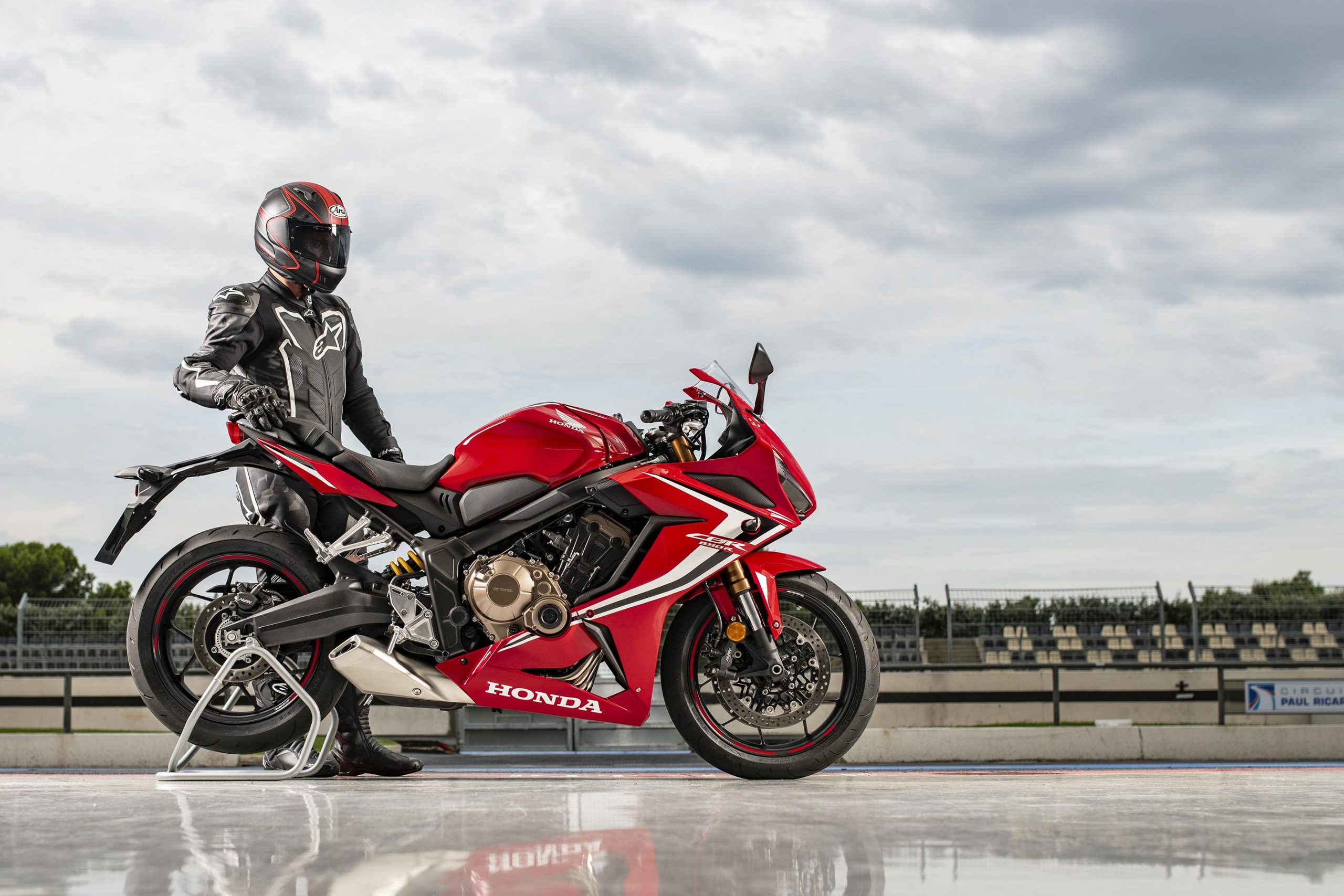 Gone Riding: Honda CB650R & CBR650R - Asphalt & Rubber