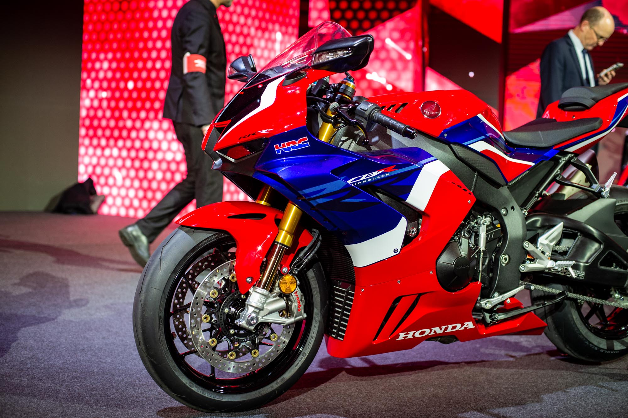 Up-Close with the Honda CBR1000RR-R Fireblade SP - Asphalt & Rubber