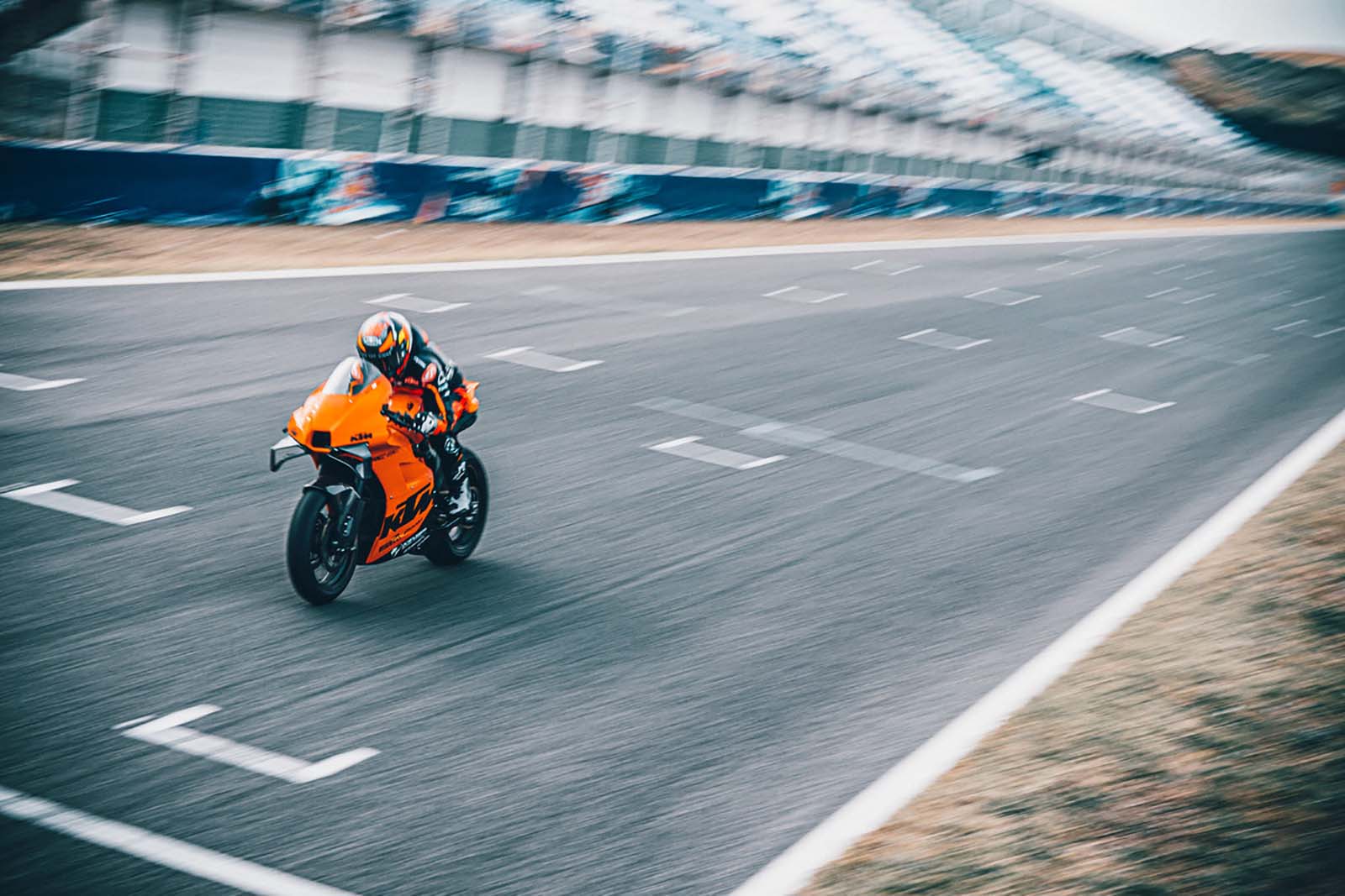 The KTM RC 8C Debuts as a Kramer with Wings - Asphalt & Rubber