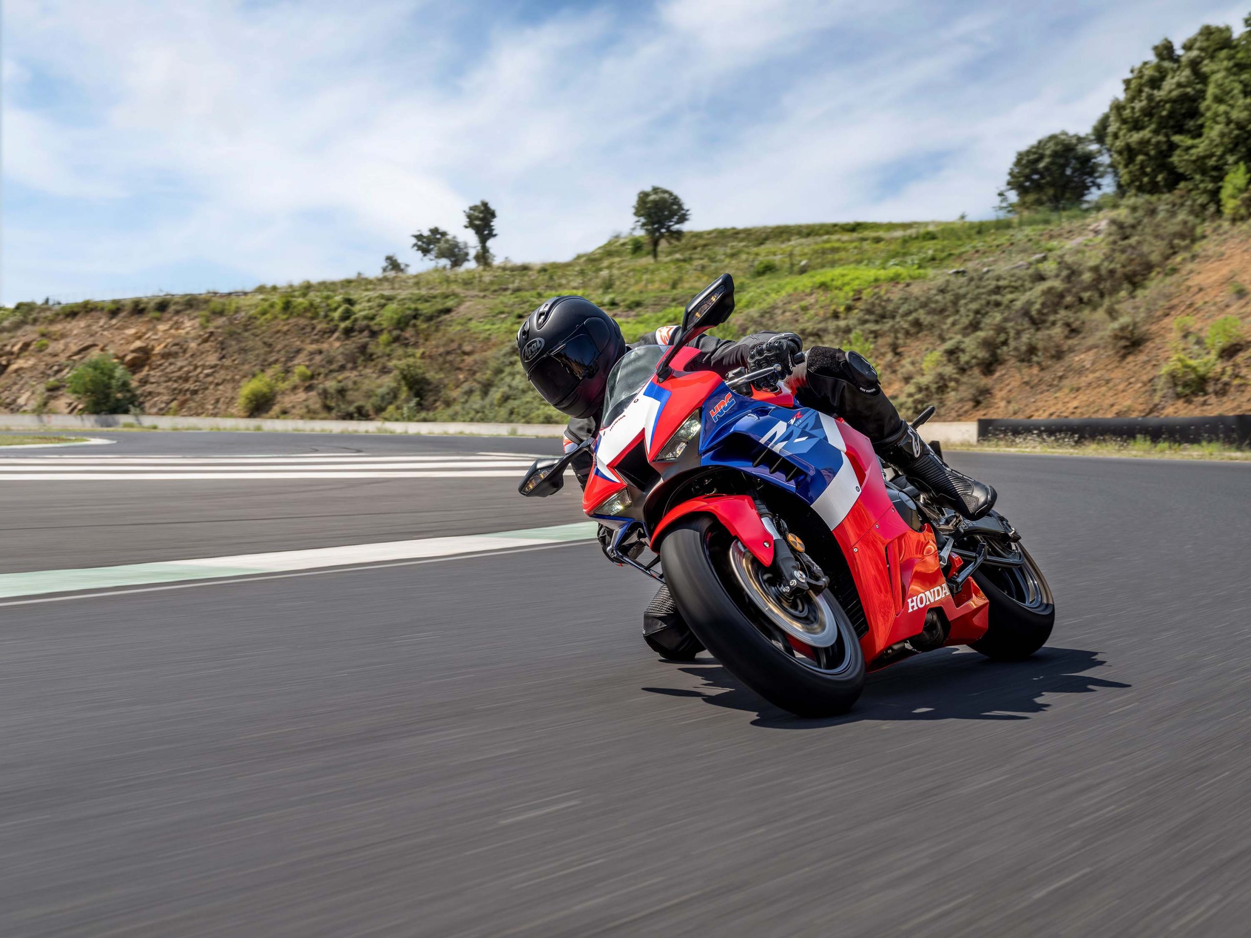 Honda CBR1000RR-R Fireblade Gets Engine Updates & More for 2022 ...